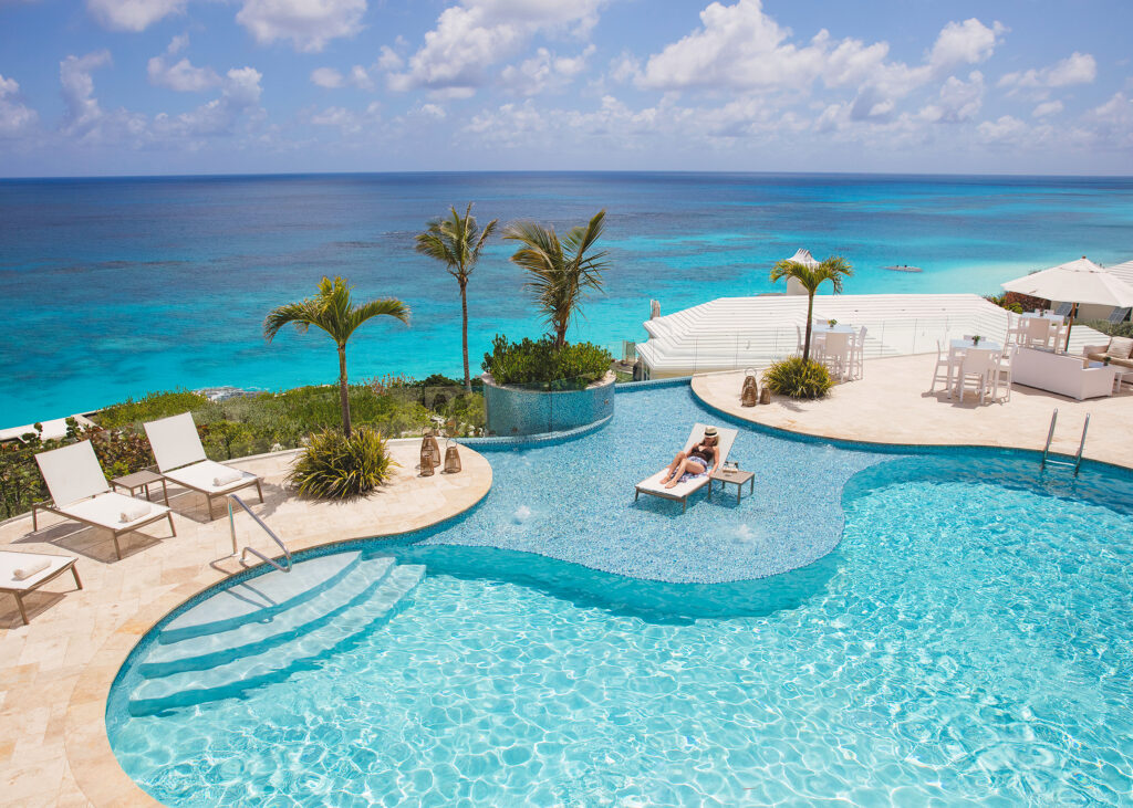 The Best Pools & Beaches in Bermuda | Luxury Hotel Bermuda